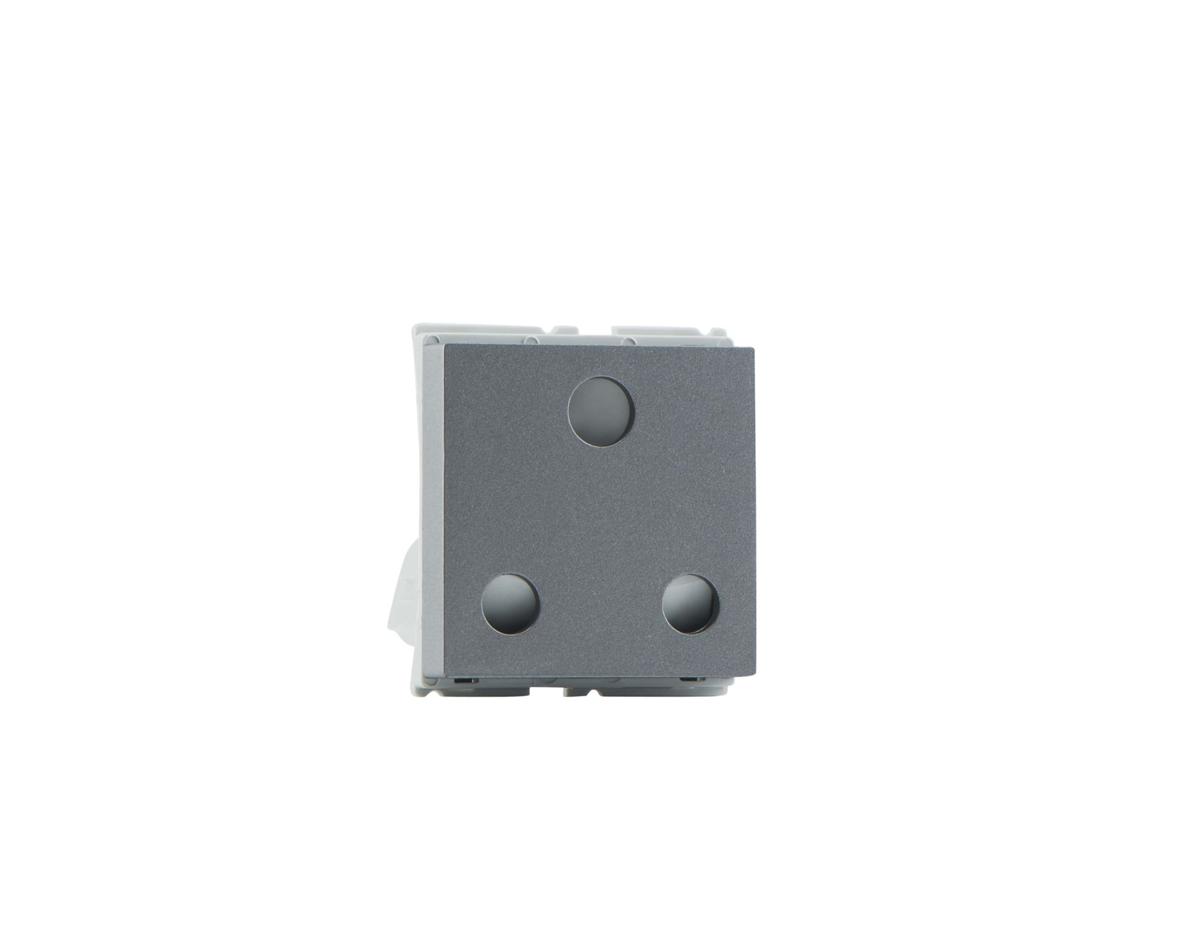 Switches & Sockets 3 Pin socket | 913713970901 | Philips lighting